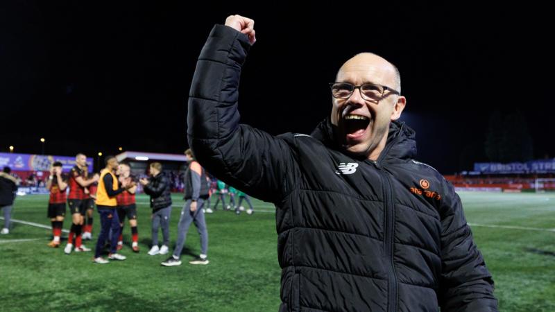 Burton Albion v Tamworth: Andy Peaks out to make more FA Cup memories ...