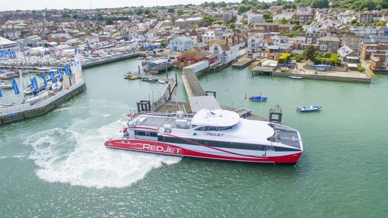 Southampton to Isle of Wight high-speed ferries back in action - BBC News
