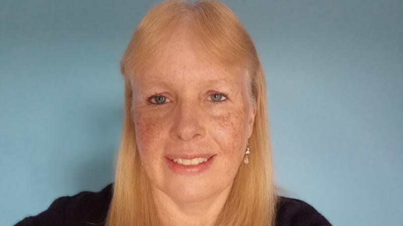 Pupil violence: Staff say they are 'hit, kicked and bitten' - BBC News