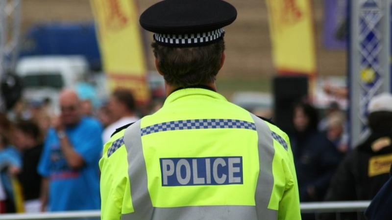 Hundreds of police officers sacked and barred for bad behaviour - BBC News