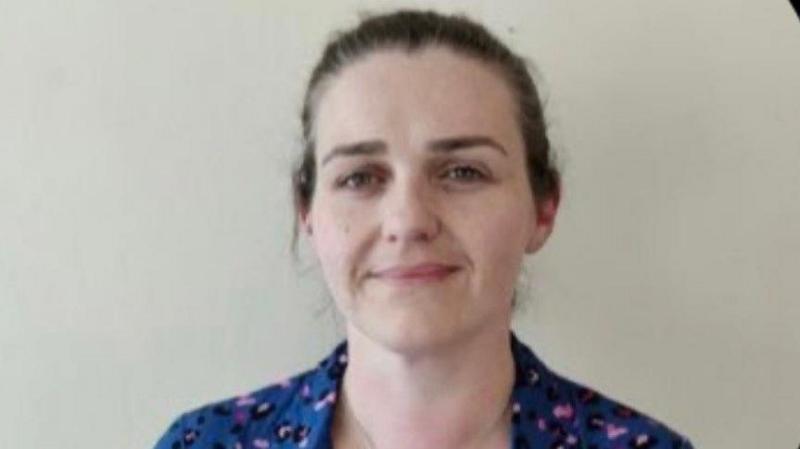 'Emma Willis: Delivering Babies' highlights Watford midwives work - BBC ...