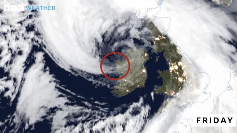 Storm Éowyn: One dead and more than a million without power - BBC News