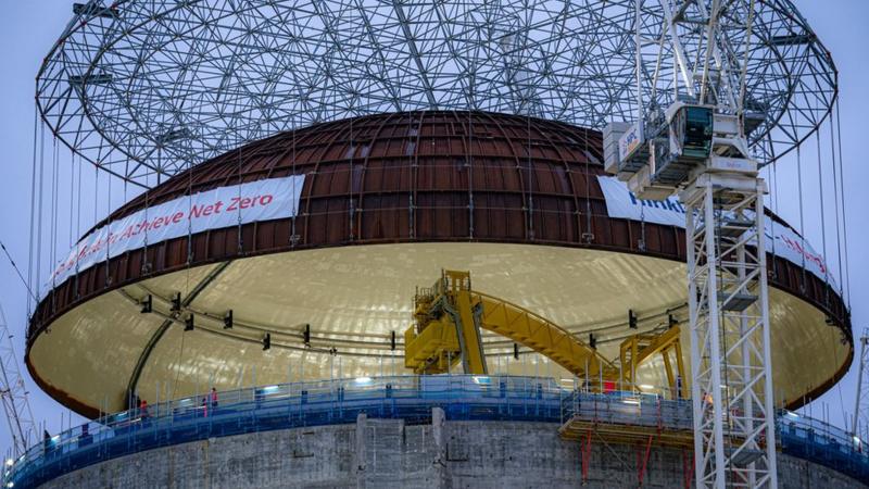 Hinkley Point C: Major milestone hit in building UK's newest nuclear power station - BBC News