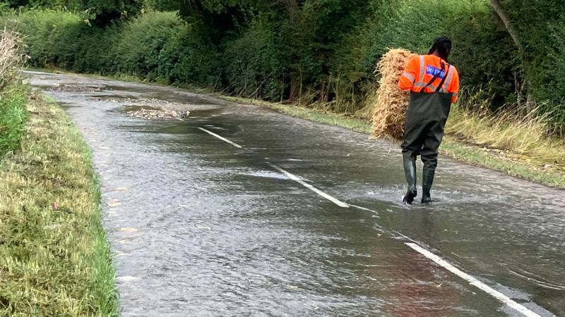 Hundreds of homes affected after burst water pipe in Woodborough - BBC News
