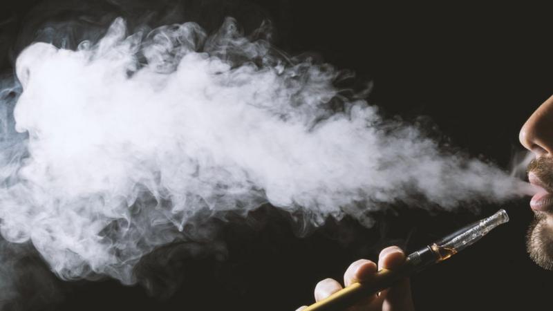How likely is your e-cigarette to explode? - BBC News