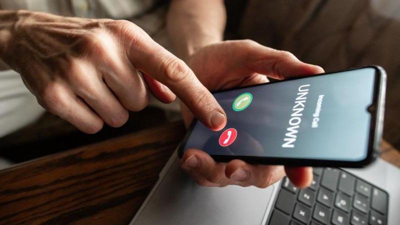 Evri to trial delivery robots in Barnsley - BBC News