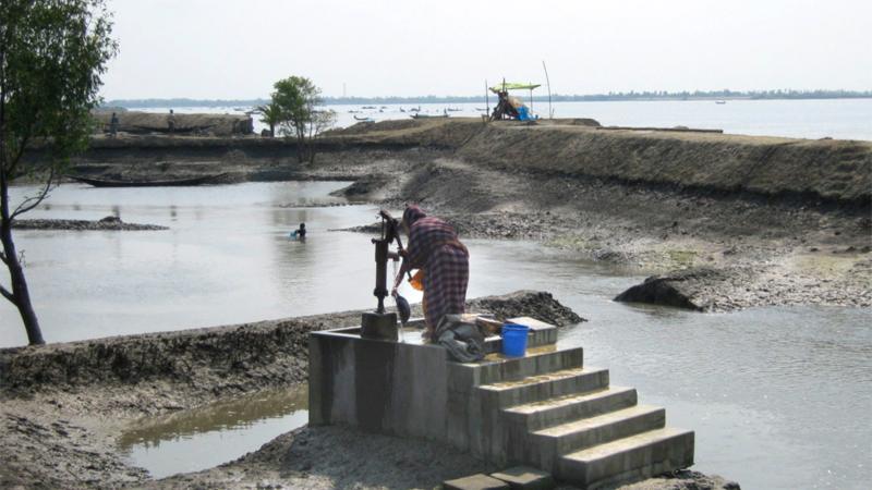 'Fossil' groundwater's modern secret - BBC News