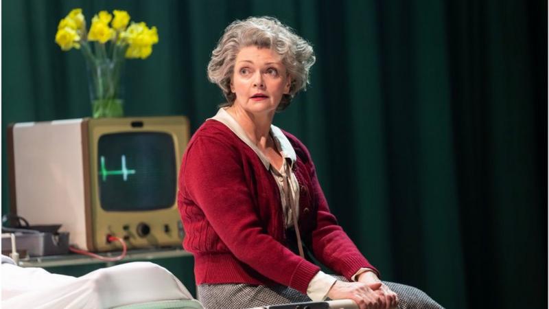 Michael Sheen in his element as NHS founder Nye Bevan say theatre ...