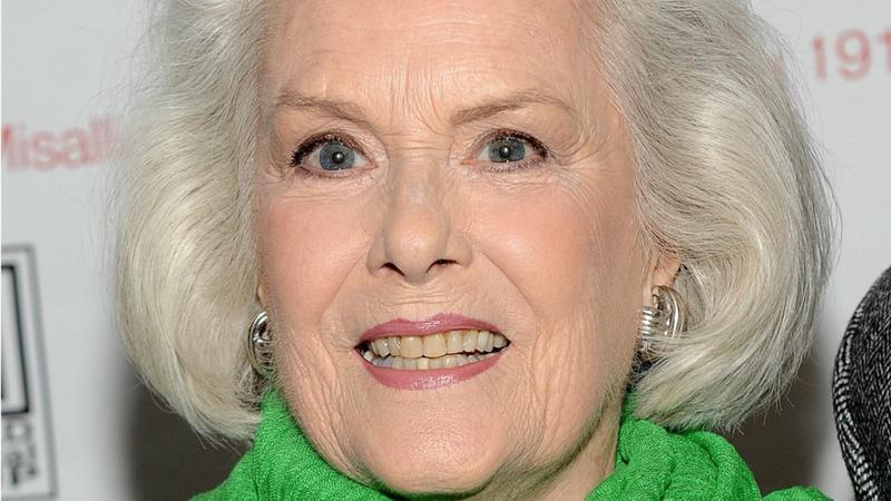 Chitty Chitty Bang Bang star Sally Ann Howes dies aged 91 - BBC News