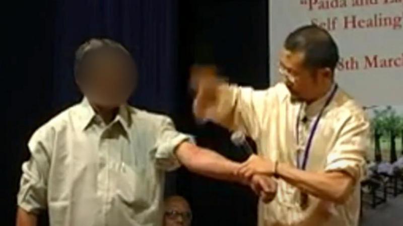 'Reckless slapping therapist Hongchi Xiao cut mum's life short' - BBC News