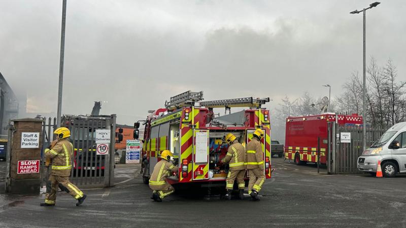 Northern Ireland Fire and Rescue Service - BBC News