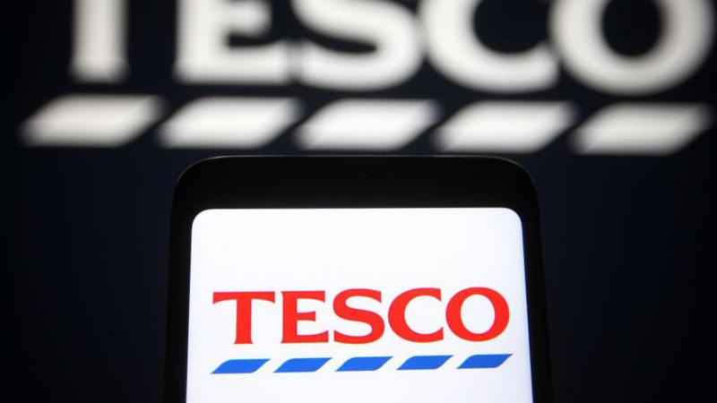 Tesco resolves 'software issue' after customers flag app problems - BBC ...