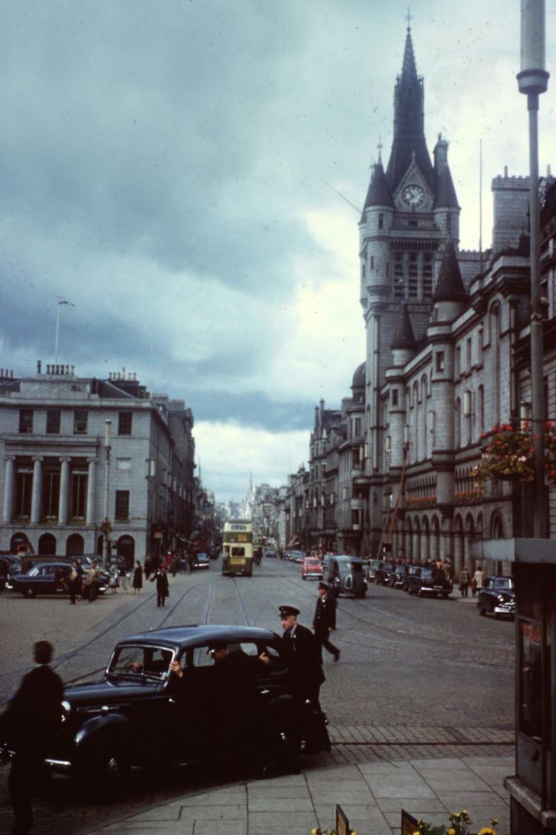 The nostalgic 1950s photos which were almost lost for ever - BBC News