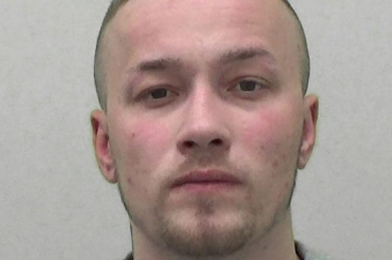 Drug dealers who targeted Newcastle students jailed - BBC News
