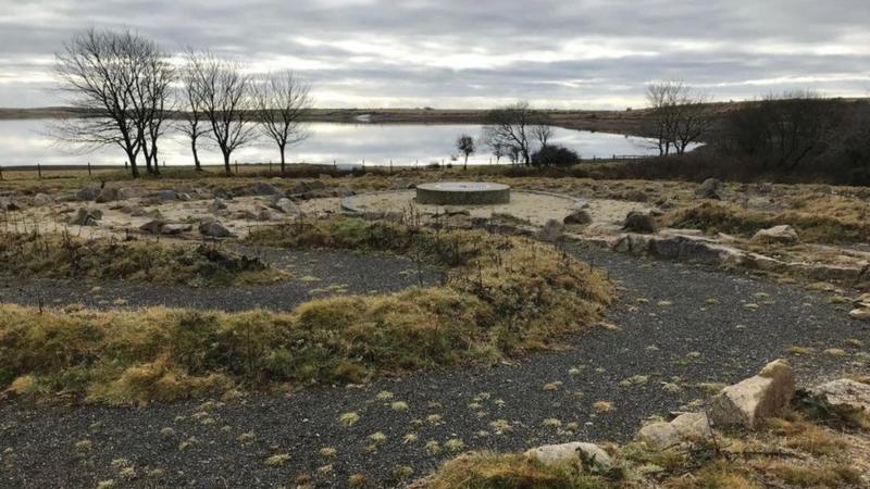 Art project celebrating Cornish landscape unveiled on Bodmin Moor - BBC ...