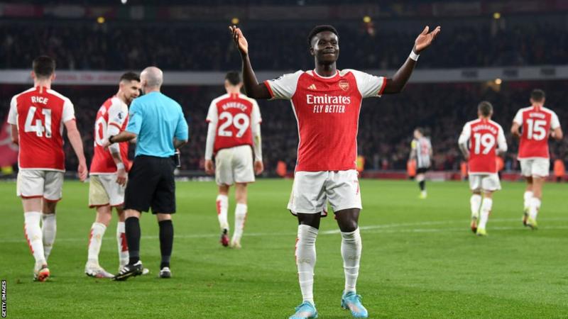Arsenal 4-1 Newcastle: 'Efficient' Gunners showing 'no fear' - BBC Sport