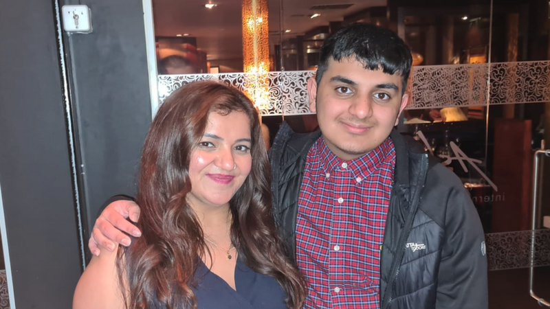 Ronan Kanda: Teens sentenced for boy's mistaken identity murder - BBC News