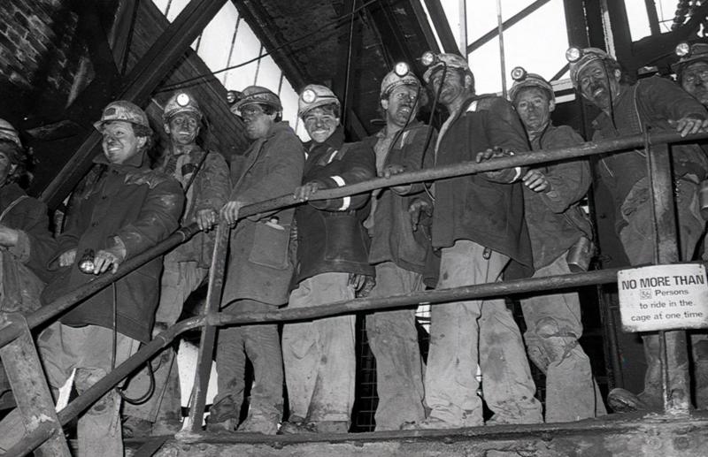 Maerdy: The day the last pit in the Rhondda closed - 25 years on - BBC News