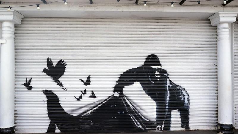 Banksy in London: Nine days of works but what do they mean? - BBC News