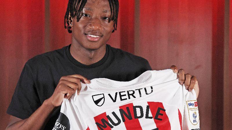 Transfer news: Sunderland sign Romaine Mundle from Standard Liege - BBC ...
