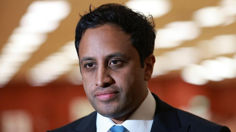 Zia Yusuf resigns as Reform UK chairman - BBC News