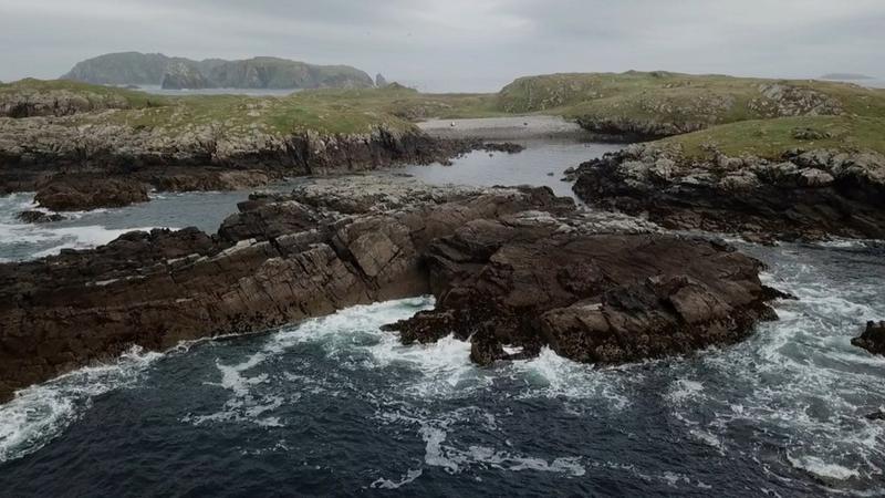 The Hebrides' wild swimming 'real-life' mermaid - BBC News