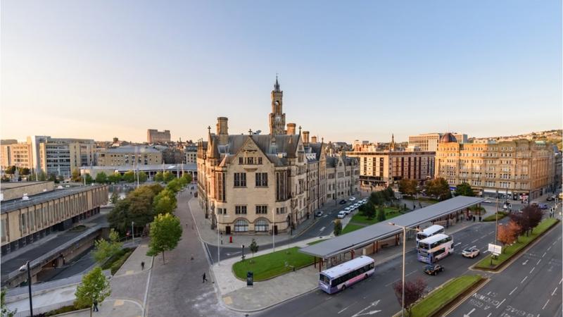 Sheffield clean air zone: Charges begin in plan to beat pollution - BBC ...