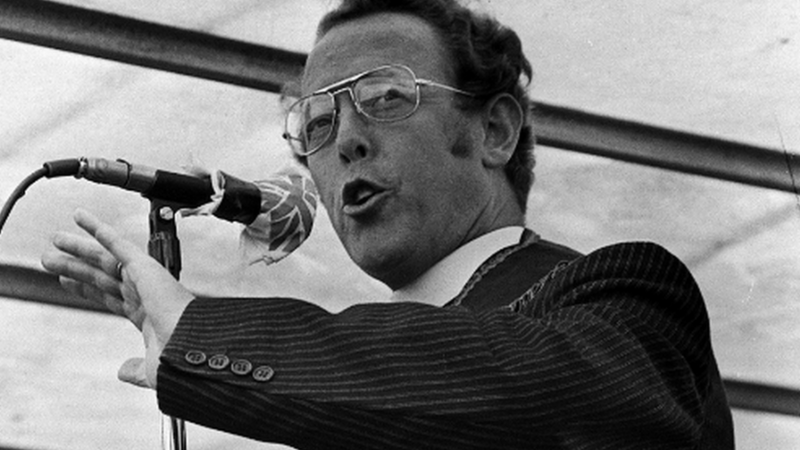 Robert Bradford: 'Find the killers of MP and my brother' - BBC News