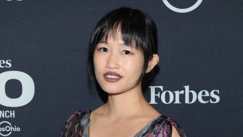 Katherine Rundell wins author of the year at British Book Awards - BBC News