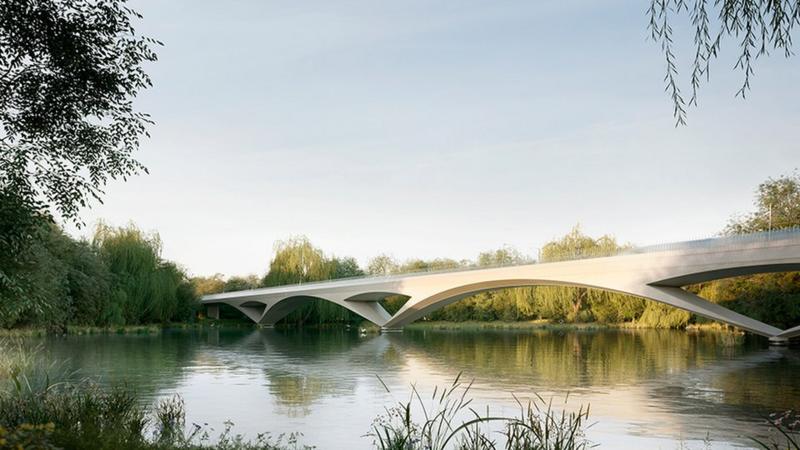 HS2 finishes Colne Valley Viaduct, 'UK's longest railway bridge' - BBC News