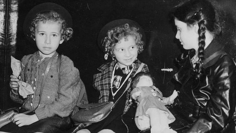 The Holocaust - BBC News