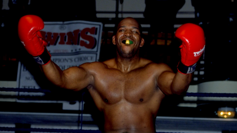 Barrington 'Baz' Patterson: Fans pay tribute to anti-gang mentor - BBC News