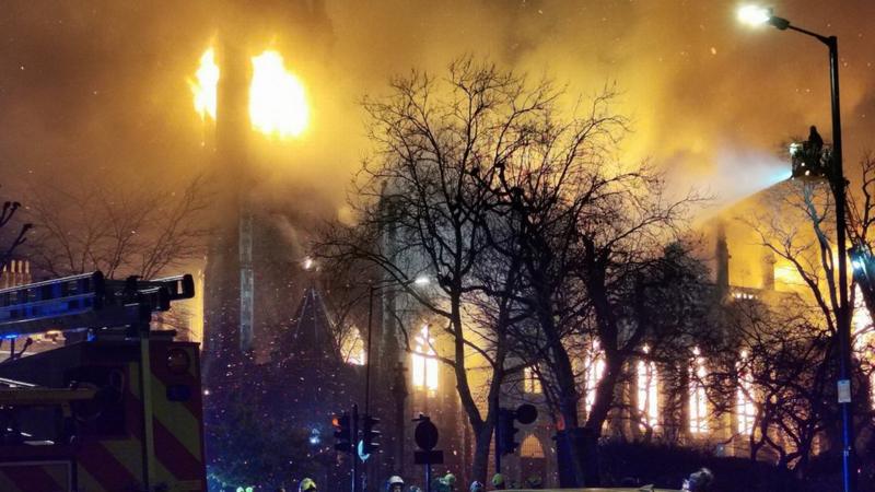 St John's Wood: Historic church destroyed in large fire - BBC News