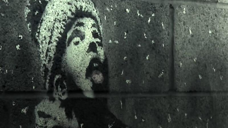 Port Talbot Banksy mural: Artwork arrives at new home - BBC News