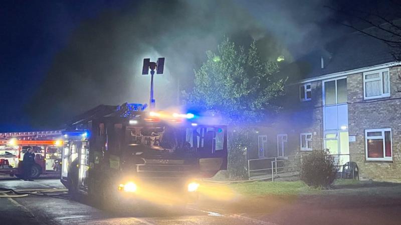 Bembridge fire: Woman flown to hospital with serious injuries - BBC News