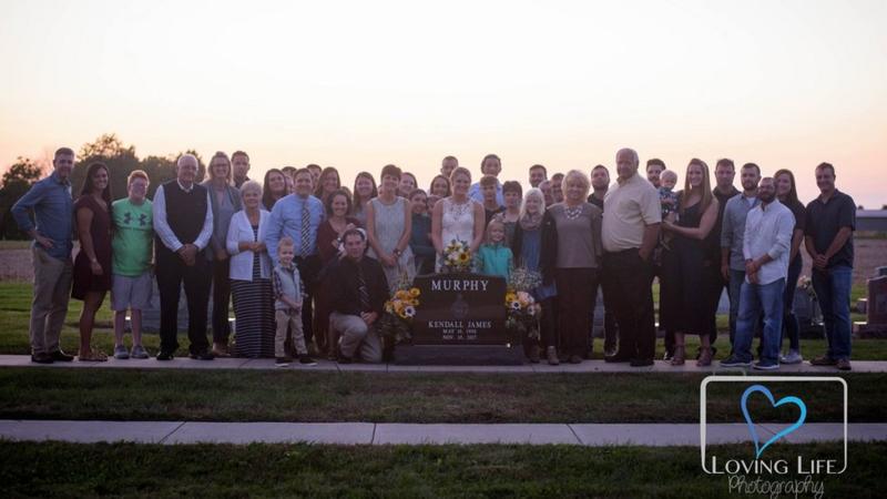 Widowed bride's final photos with her groom - BBC News