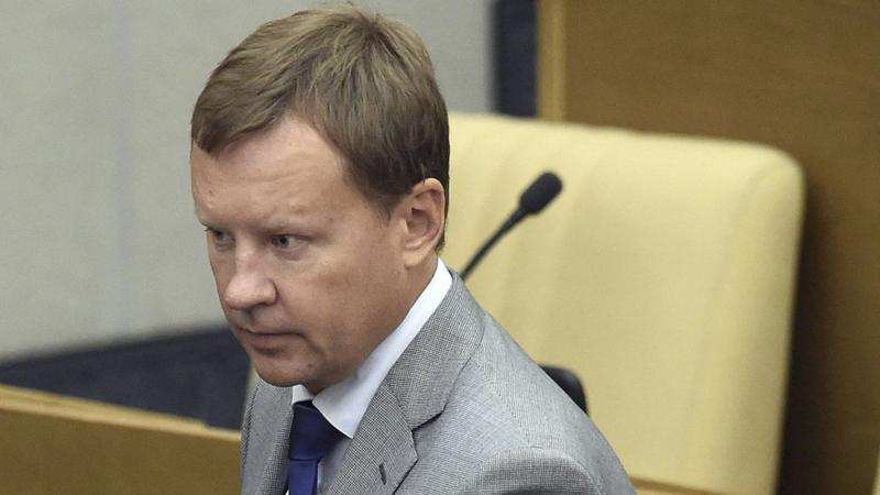 Russian ex-MP Voronenkov shot dead at Kiev hotel - BBC News