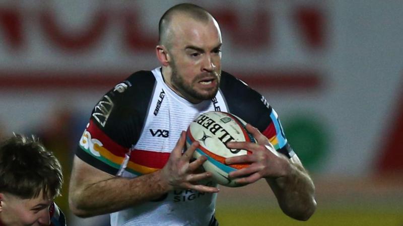 Cai Evans agrees new Dragons deal - BBC Sport