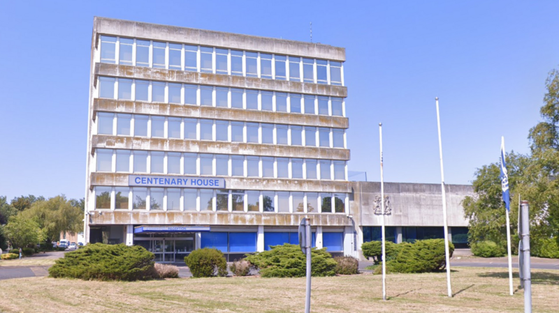 Worthing Borough Council - BBC News