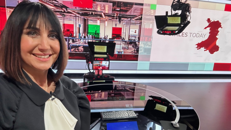 Lucy Owen: My mum ignored test and got cancer, says BBC presenter - BBC ...