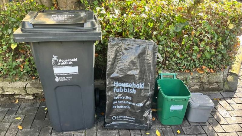 South-east Cornwall gets new recycling and waste service - BBC News