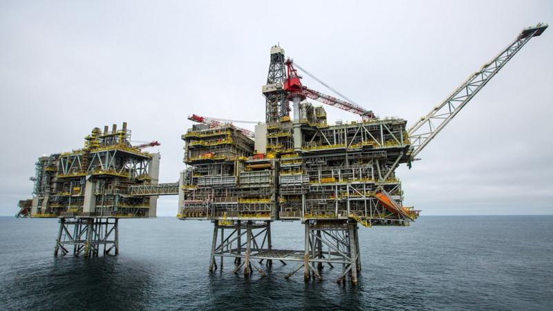 Oil flows from BP Clair Ridge development off Shetland - BBC News
