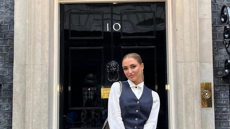 Love Island's Georgia Harrison 're-read MBE letter three times' - BBC News