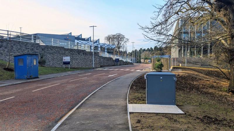 MoT tests: Exemption certificates to help reduce delays - BBC News