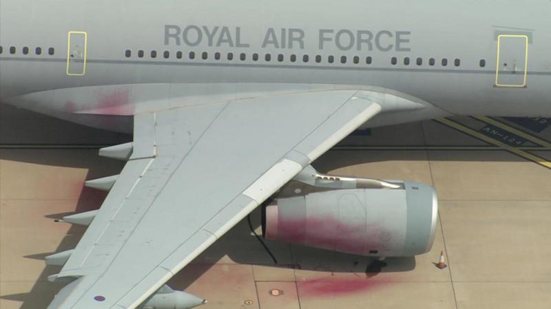 Four remanded in custody over break-in at RAF Brize Norton - BBC News
