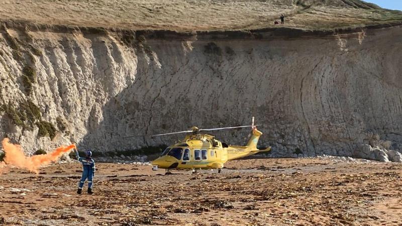 Base jumper airlifted after Swyre Head injury - BBC News