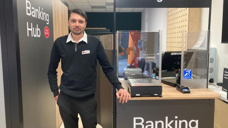 Launceston facing banking 'disaster' as three branches closing - BBC News