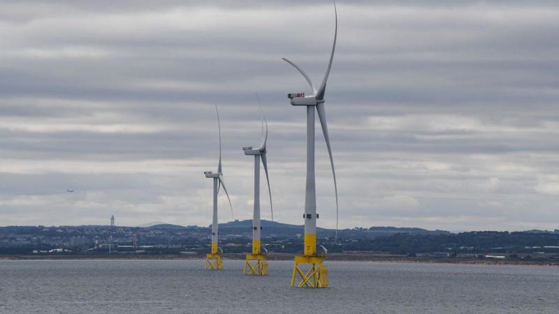 Wind farms in Port Talbot and Bristol 'hugely significant' - BBC News