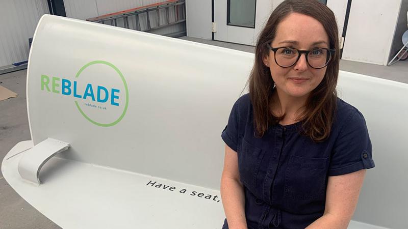 Hagshaw Hill: Turbines dismantled at Scotland's oldest wind farm - BBC News