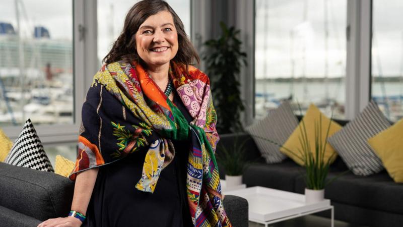 Starling Bank chief Anne Boden to step down amid record profit - BBC News